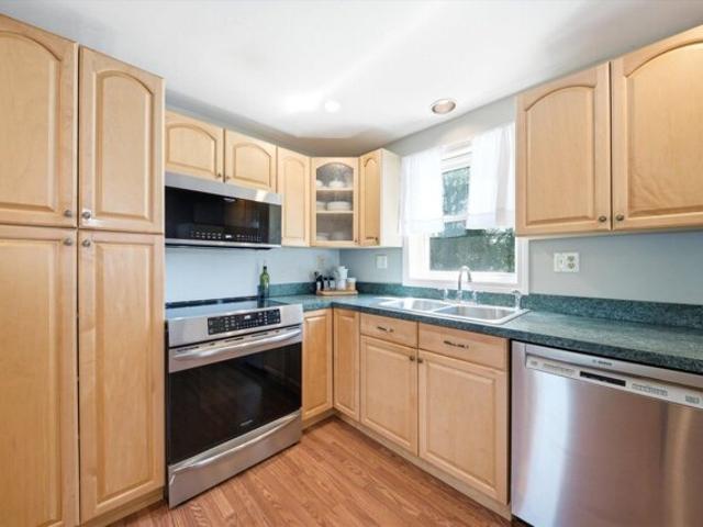Oriole Ln, Londonderry, Home For Sale