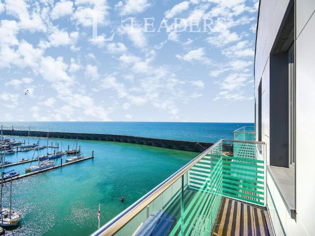 Orion 9, The Boardwalk, Brighton. 2 bed flat to rent £1,900 pcm £438 pw