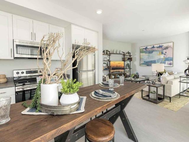 Orion Apartments 1 Bedroom Apartment for Rent at 255 9th Ave, Oakland, CA 94606 Produce and Waterfront