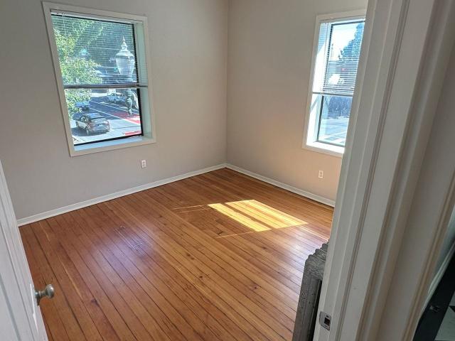 Orleans East Burns 1 Bedroom Apartment for Rent at 729 E Burnside St, Portland, OR 97214 Kerns