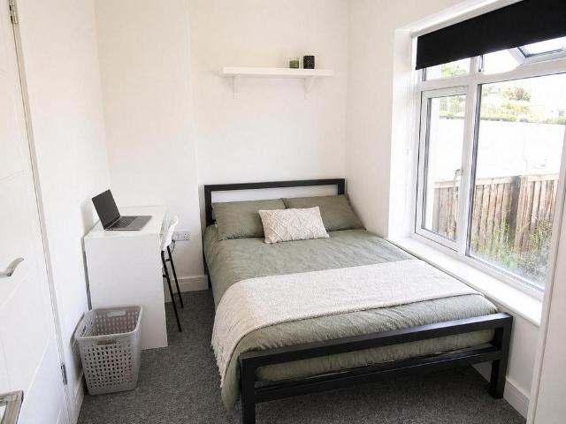 Orpen Gardens, Bristol, BS7 6 bed end of terrace house to rent £3,780 pcm £872 pw