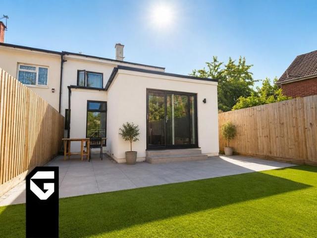 Orpen Gardens C 3 bed end of terrace house to rent £1,755 pcm £405 pw