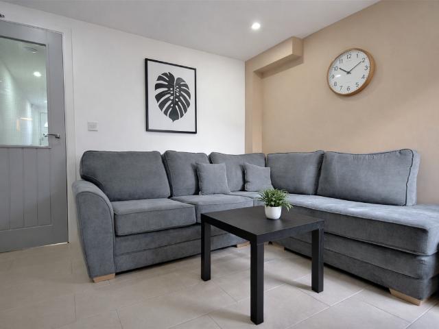 Orwell Road, Coventry CV1, 5 bed shared accommodation to rent, £2,500 pcm | PrimeLocation