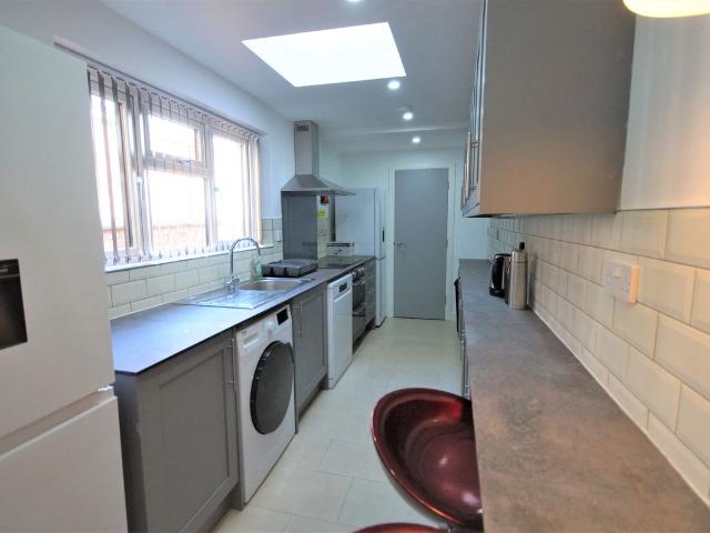 Orwell Road, Coventry CV1, 5 bed shared accommodation to rent, £2,500 pcm | PrimeLocation
