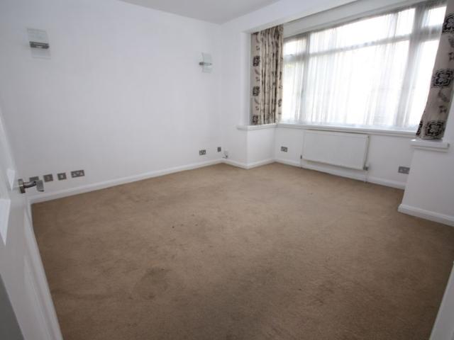 Owen Close, Northolt