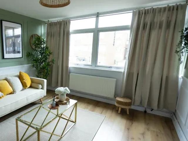 Owen Close, London, SE28 8AL, United Kingdom | 3 bed apartment for rent #160133372 | Rentberry