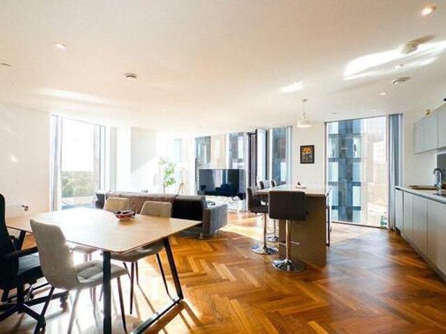Owen Street, Deansgate Square, 3 Bedroom Apartment