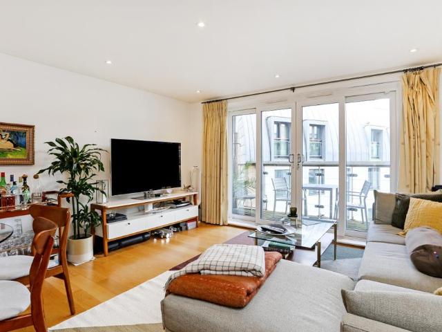 Owen Street London EC1V 2 bed apartment to rent £3,575 pcm £825 pw
