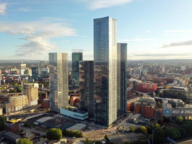 Owen Street, Manchester, M15 2 bed flat to rent £2,500 pcm £577 pw