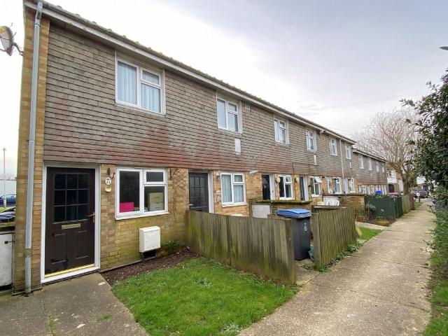 Owen Square, Deal CT14, 2 bed flat to rent, £950 pcm | PrimeLocation