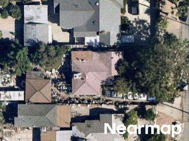 Owensmouth Ave