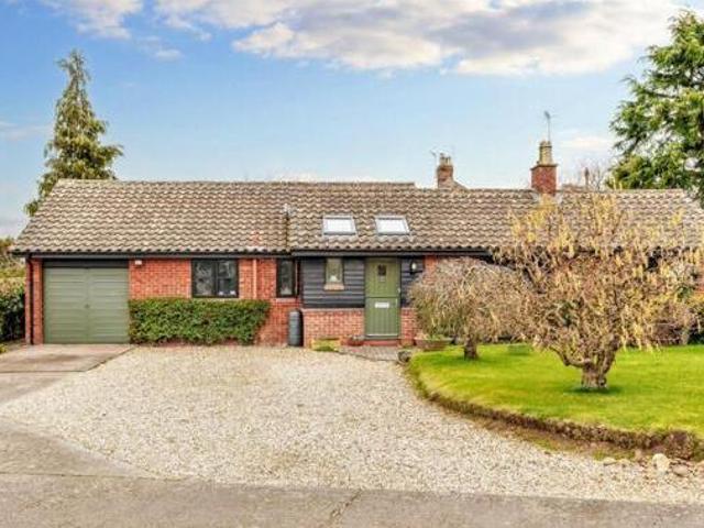 Owletts Lane, Wick, 4 Bedroom Bungalow