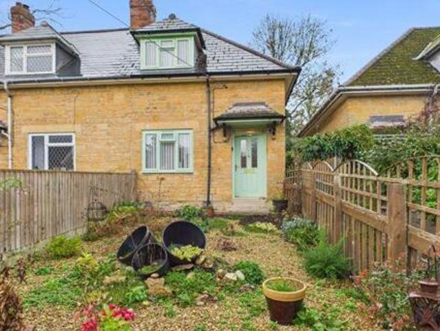 Owlsey Cottages, Middle Street, 2 Bedroom Semi detached