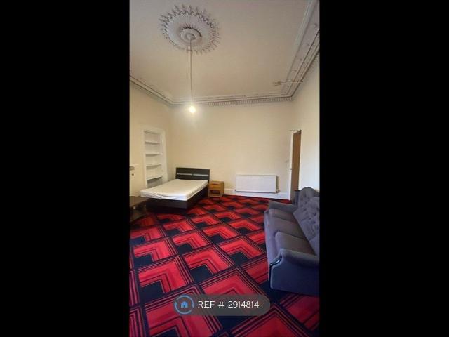 Otago St, Glasgow G12, 4 bed flat to rent, £3,100 pcm | PrimeLocation