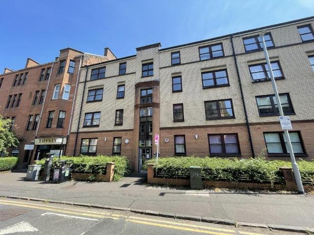 Otago Street, Glasgow, G12 3 bed flat to rent £1,900 pcm £438 pw