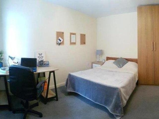 Otham Close 4 bed house share to rent £2,160 pcm £498 pw