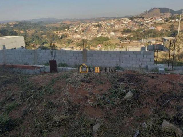 Ótima área a venda na cidade de Pinhalzinho/SP, com área total de 125 m², lugar alto com linda vista