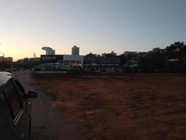 ÓTIMA ÁREA DE USO COMERCIAL