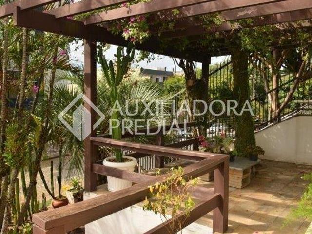 ÓTIMA CASA NA CHÁCARA DAS PEDRAS