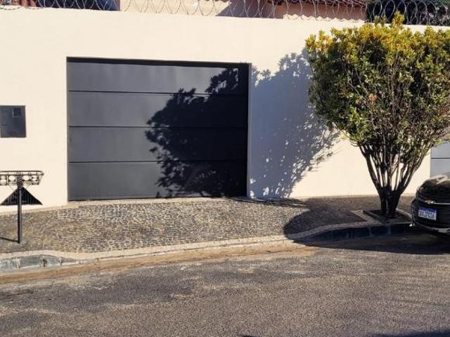 Ótima casa no Bairro Jardim Europa em Uberlândia