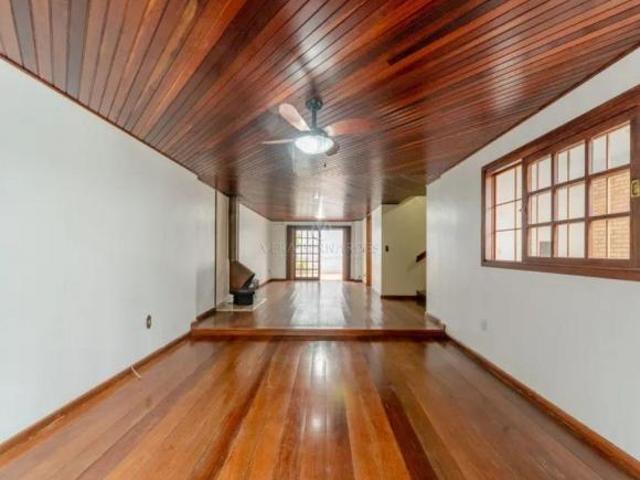 Ótima casa no Jardim Isabel