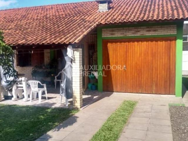 Ótima casa no Jardim Sabará!