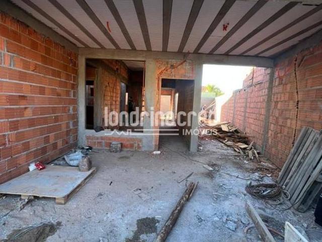 Ótima casa no Residencial José B. Almeida: 150m² de terreno, 102m² construídos, 3 dormitórios 1 suí