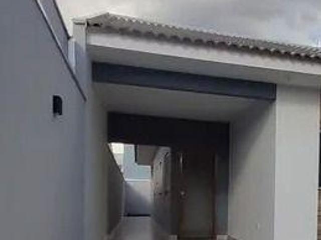 ÓTIMA CASA NOVA NO JARDIM TRÊS LAGOAS EM MARINGÁ