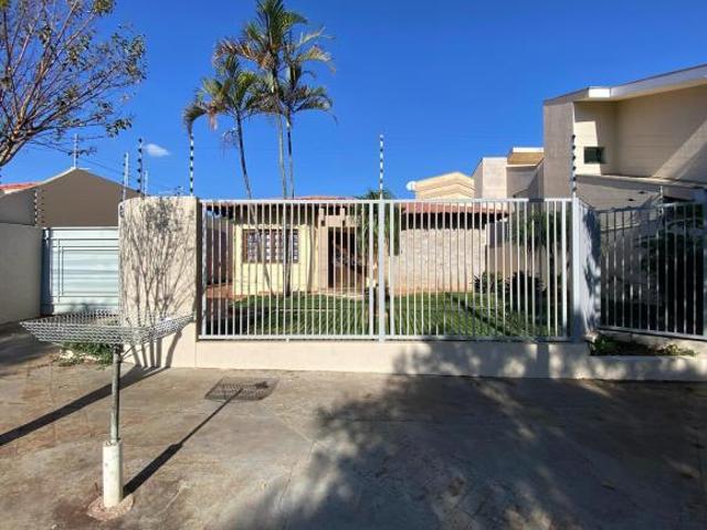 ÓTIMA CASA À VENDA COM 634M² DE TERRENO NA VILA SÃO JOÃO ARAPONGAS