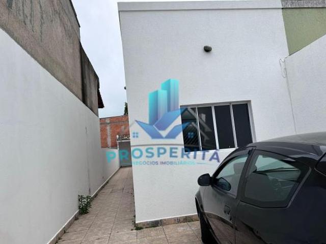 Ótima casa à Venda em Cotia com 2 dorm, 1 vaga Nova Vida Cotia/SP