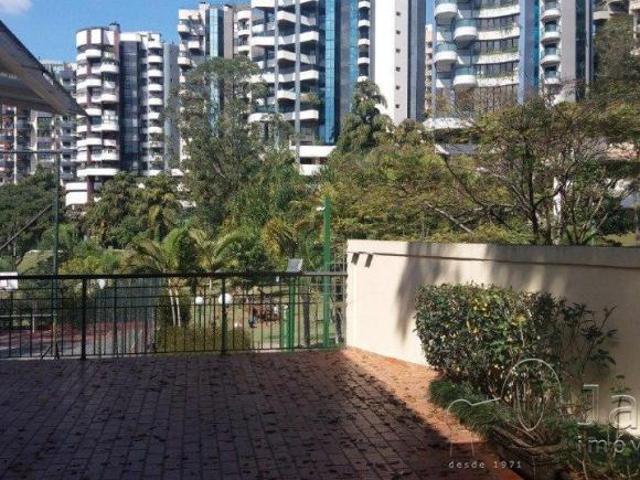 ÓTIMA CASA A VENDA EM CONDOMINIO
