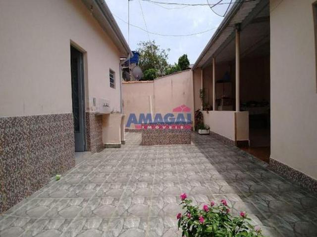 Ótima casa à venda em Jacareí