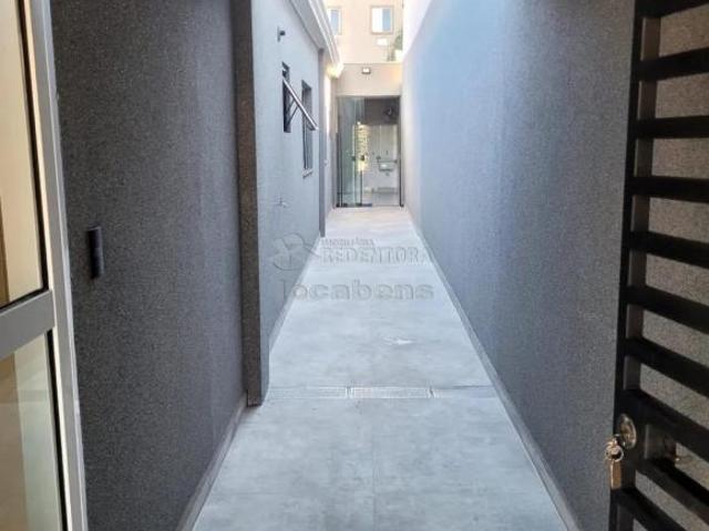 Ótima Casa à Venda no Condomínio Residencial Padilha I