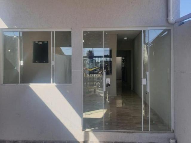 Ótima casa a venda no bairro Guarituba!