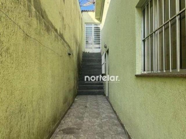 Ótima casa à venda no Parque Maria Domitila