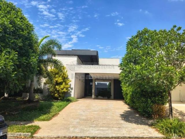 Ótima Casa à Venda no Parque Residencial Buona Vita