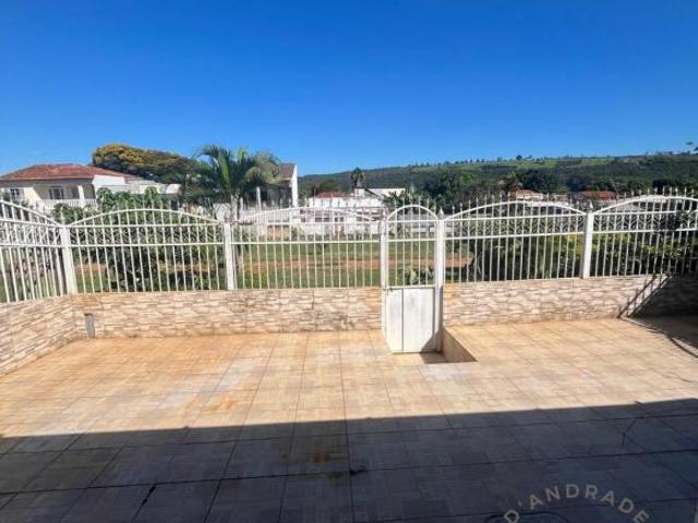 Ótima casa à venda na Quadra 13 de Sobradinho