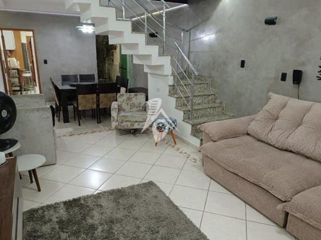 ÓTIMA CASA A VENDA NA VILA BELA 182m