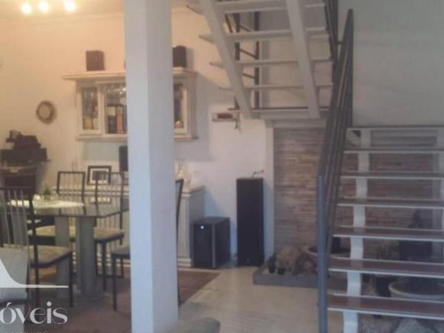ÓTIMA CASA ALPHAVILLE, 3 DORMTS, TAMBORE 5, ESQUINA, COMPLETA!
