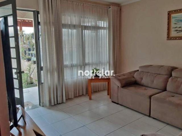 Ótima casa assobradada à venda na Vila Pereira Barreto