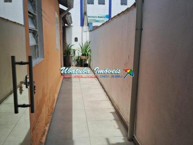 Ótima casa bem localizada no centro