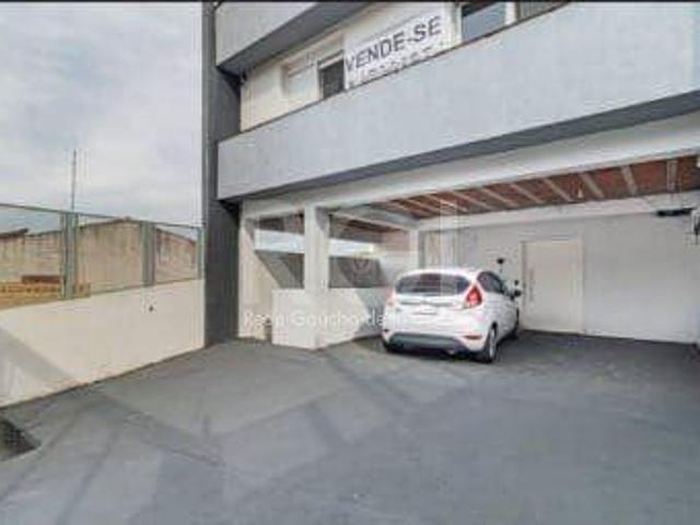 Ótima casa com 4 dormitórios no bairro teresópolis