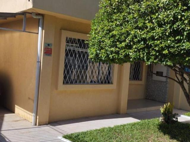 Ótima casa com 4 dormitórios no bairro Partenon