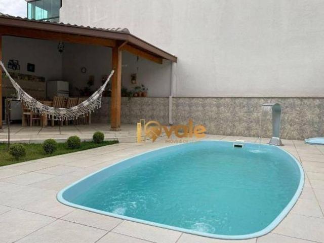 Ótima Casa com 4 dormitórios e Piscina à venda Urbanova SJdos Campos/SP