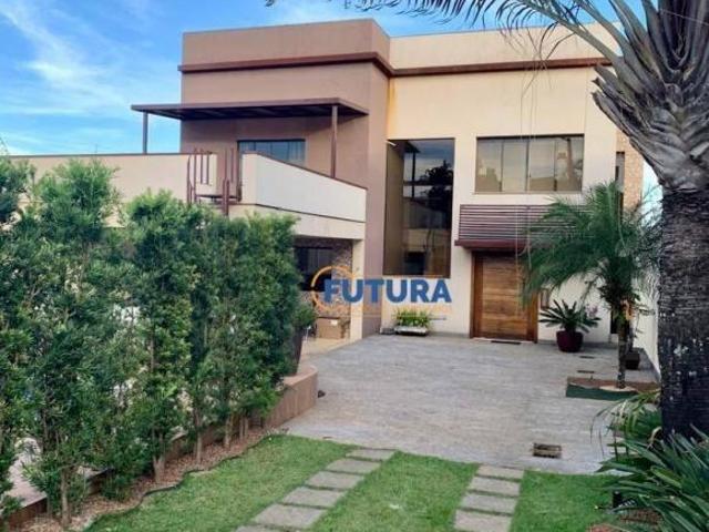 Ótima Casa com 4 Qts 311M2 no Jardim Botanico V