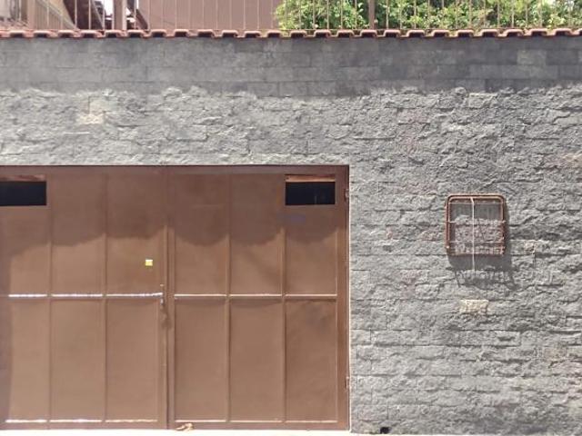 ÓTIMA CASA COM 03 DORMITÓRIOS/01 SUÍTE NO BOSQUE DOS EUCALIPTOS!