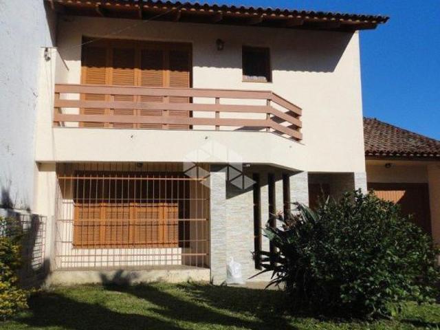Ótima casa com 3 dorm 1 suite terreno 580 metros