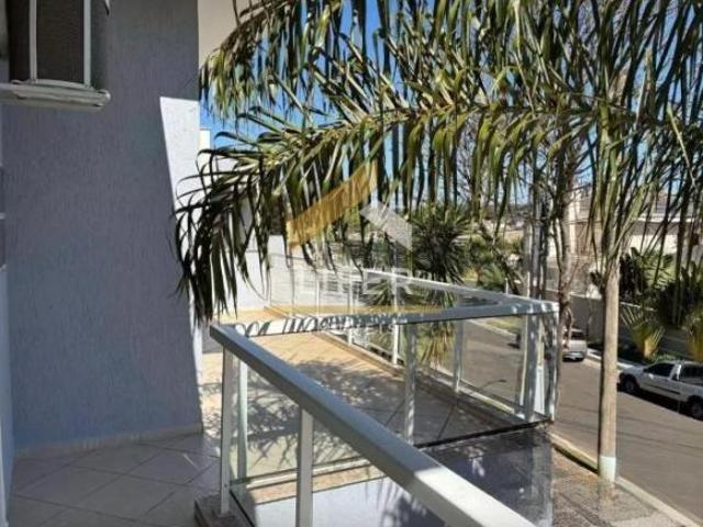 ÓTIMA CASA COM 3 SUÍTES EM VALINHOS