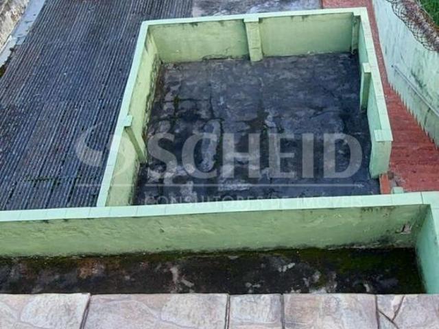 Ótima Casa com Terreno Grande ? Excelente para Investidores e Construtores