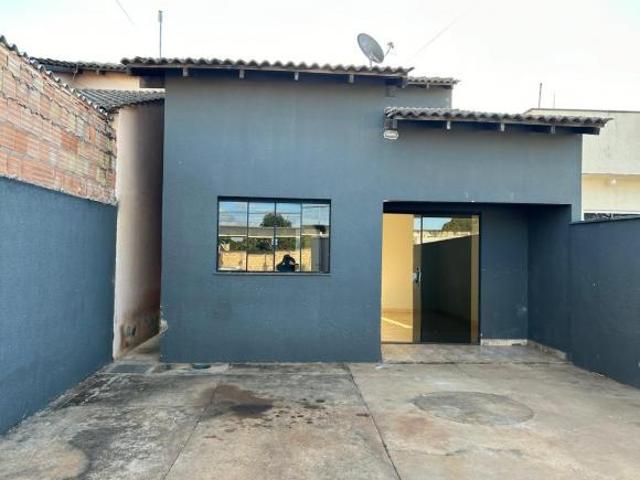 ÓTIMA CASA COM EXCELENTE PREÇO NO BAIRRO SETOR NORTE